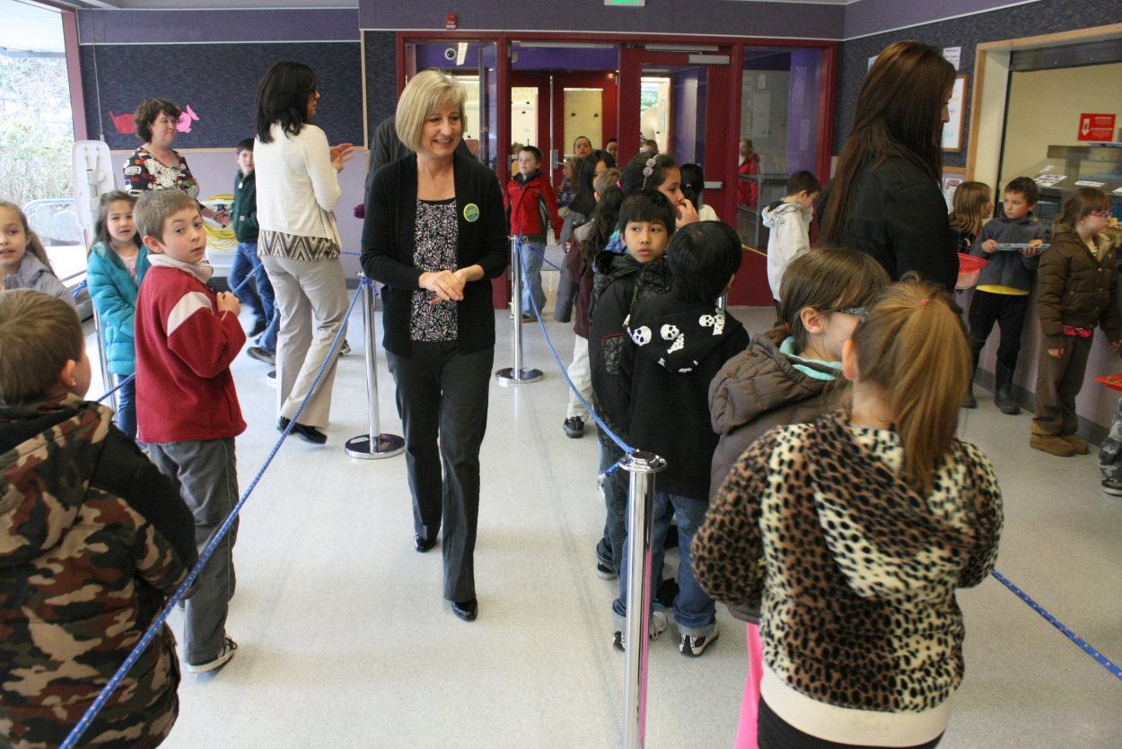 Sitka's fish-to-schools a 'success story' at foods conference - KCAW