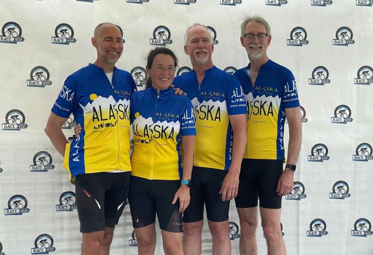 Team Alaska overall winners in 930-mile 'Race Across the West' - KCAW